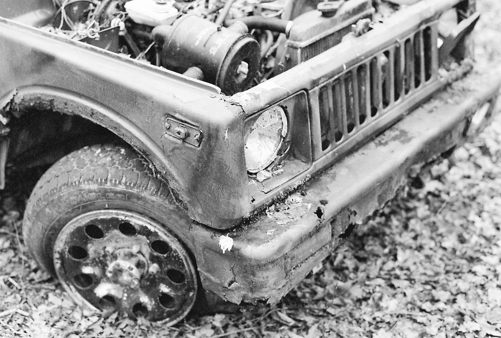 Why I Make So Many Photographs Of Rust And Decay – 35hunter