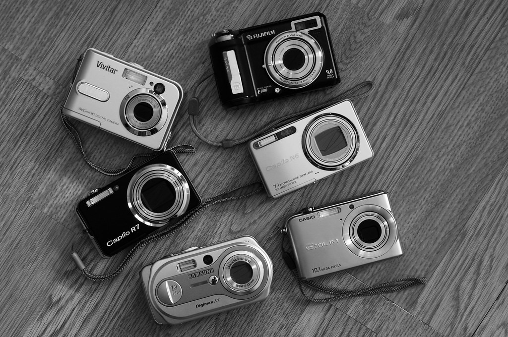 The Two Bit Camera Toy Box – 35hunter